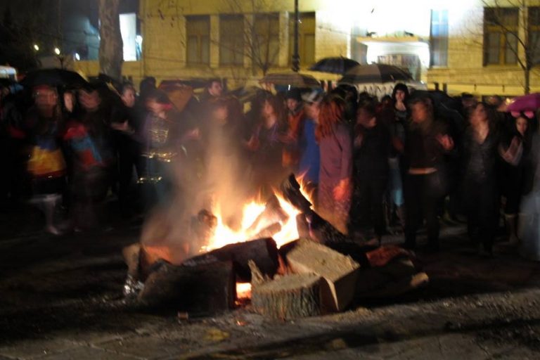 Οι Τζαμάλες στην ΟΑΣΗ και οι Αποκριές της ως Προοπτική - Βαβυλωνία