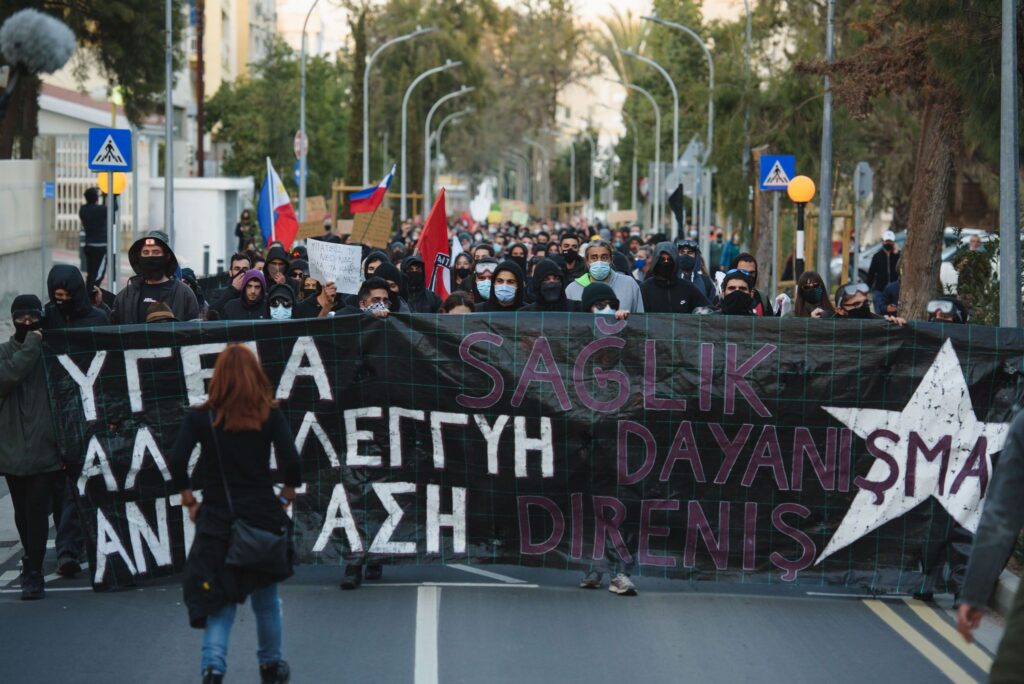 ΚΥΠΡΟΣ: Ο εθνικιστής λήσταρχος από τη μια και ο εθνικιστής τεχνοκράτης ...